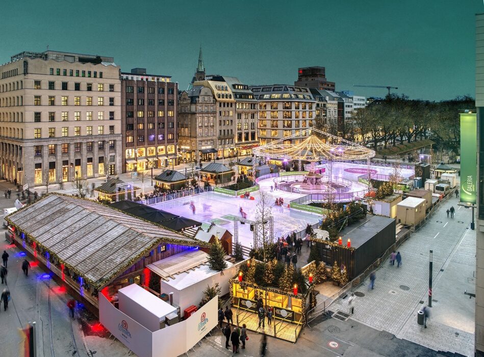 Skating and more on an iconic square - Ice-World