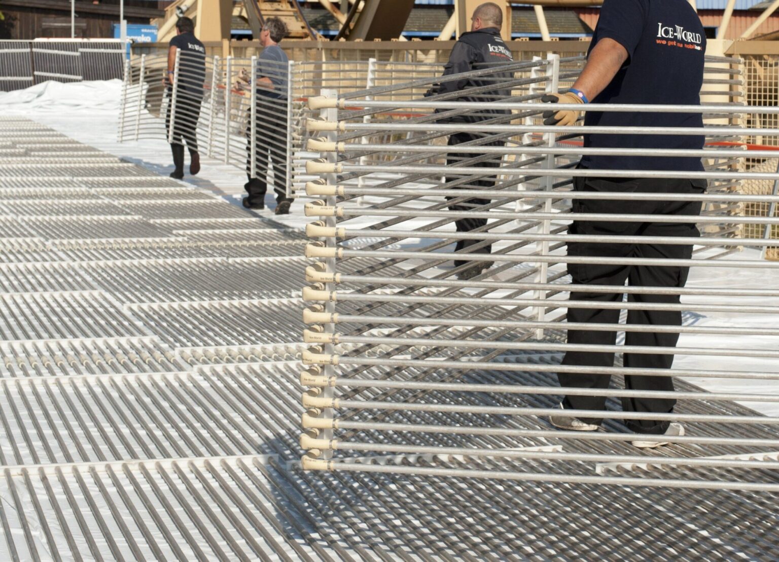 How do ice rinks work? - The Ice-World system explained