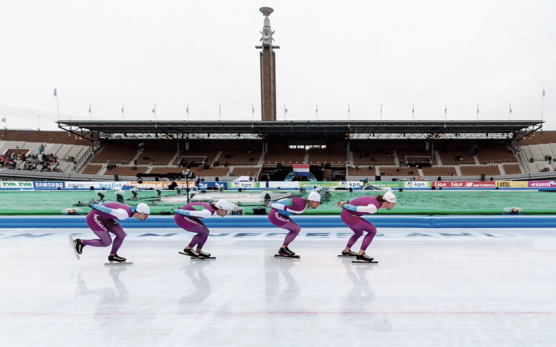 400-Meter Ice Skating Rink | Professional Quality & Real Ice