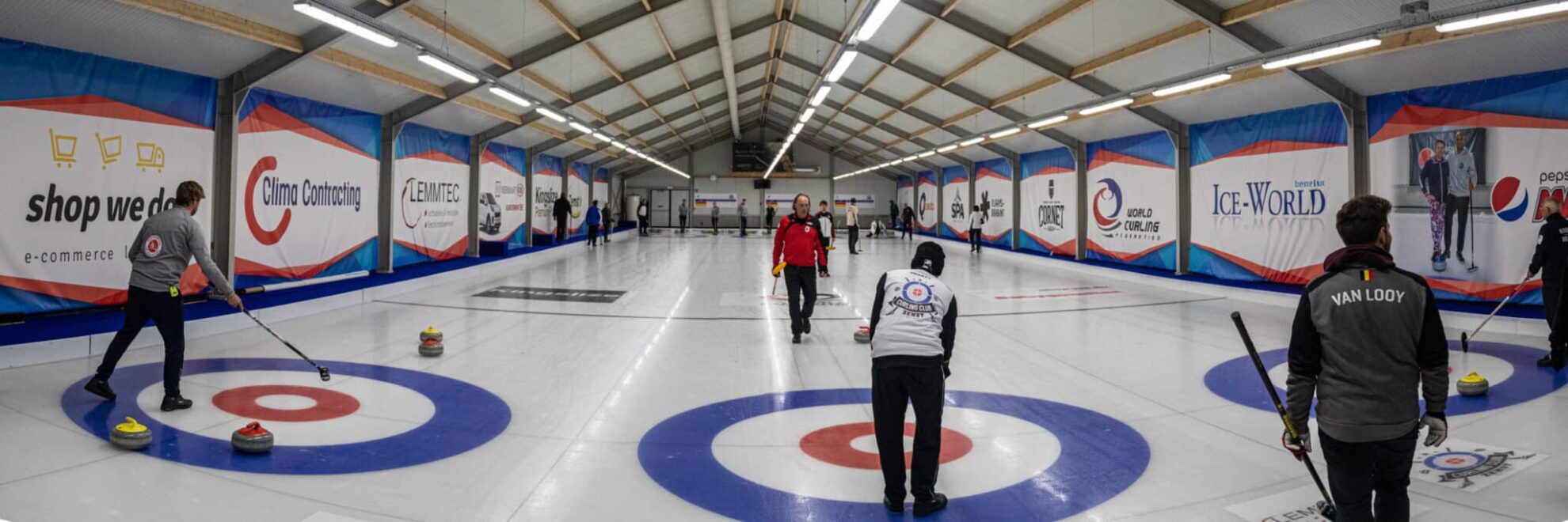 Curling rink for rent or purchase | Real ice & turnkey