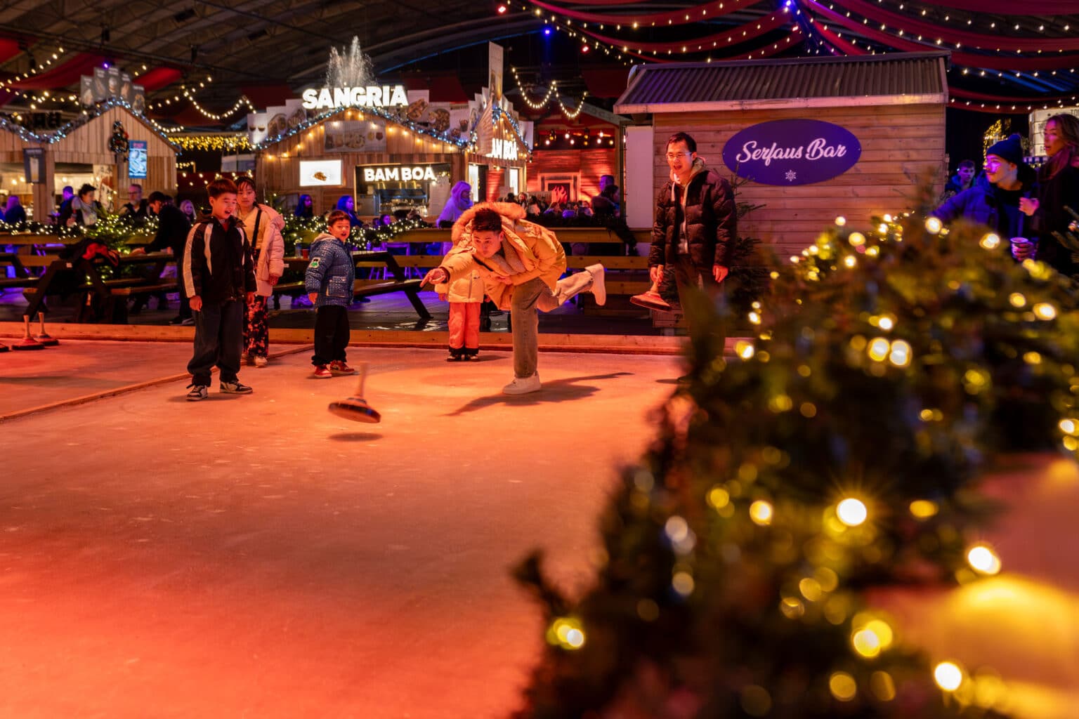 Bobby the seal - Ice-World - Ice Skating Aid
